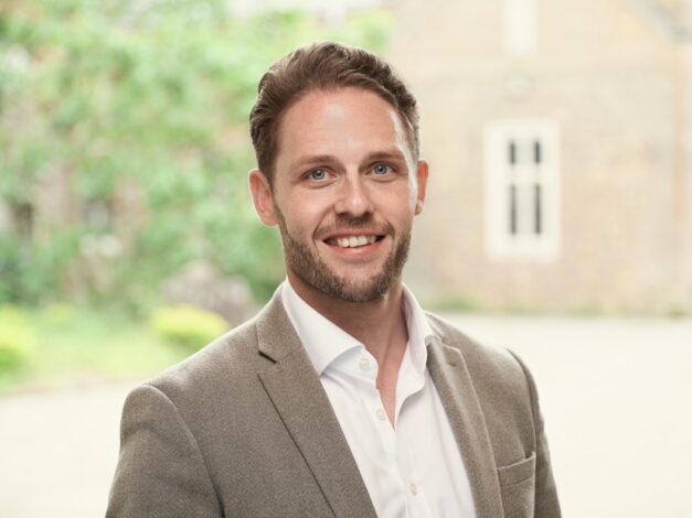 Oliver Ferris - CS2 Chartered Surveyors
